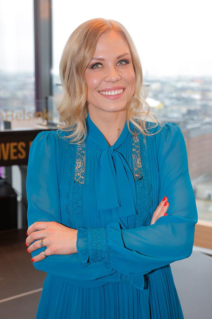 Eduskunnan pukukoodi yllätti Noora Fagerströmin - oli mennä ...